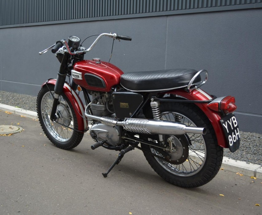 TRIUMPH TR25W｜札幌のバイクショップ BROWN Motorcycle Co.